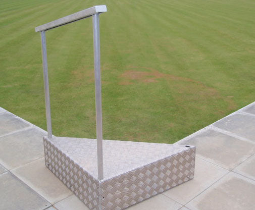 Corner Access Steps for Bowls Green – Greens & Leisure Ltd